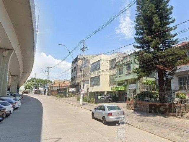 Prédio Comercial em Glória