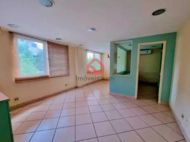 Prédio: / Comercial / Freguesia Jacarepaguá