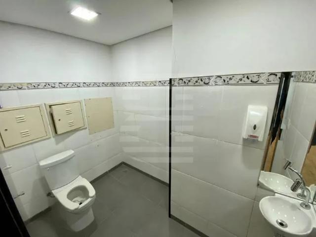 Prédio Comercial para Alugar no Centro de Campinas com 06 andares com elevador