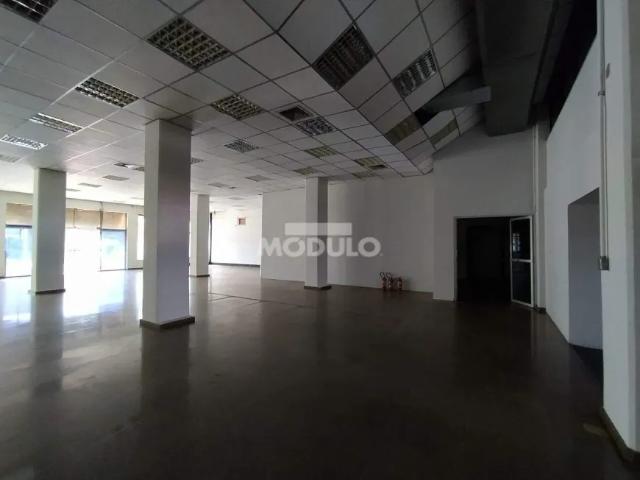 Prédio comercial para locação no Bairro Brasil