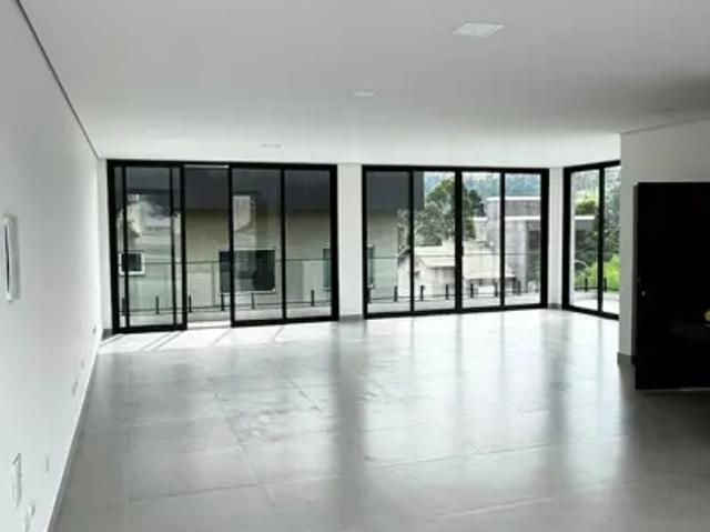 Prédio Comercial para venda 300m² com 3 pavimentos em Portal dos Ipes 2 Cajamar SP
