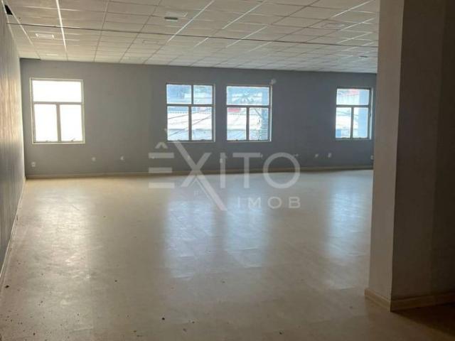 Prédio Comercial para venda e aluguel em Vila Santa Rosa em Jundiaí São Paulo de 410.00m²