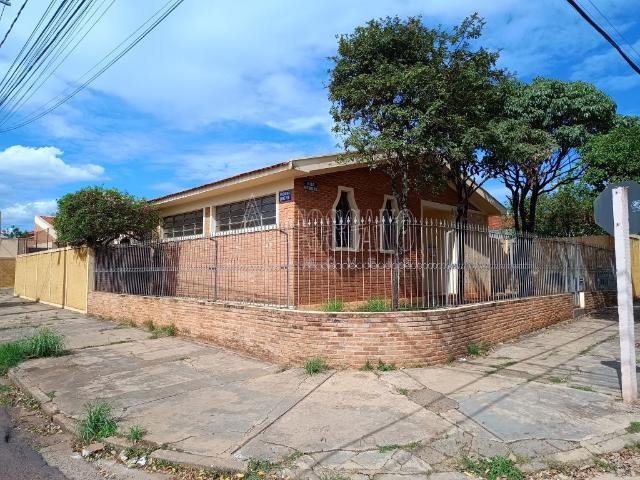 Prédio Comercial para venda em Vila Harmonia em Araraquara São Paulo de 240.00m² com 3 Quartos, 1 Suíte e 2 Garagens