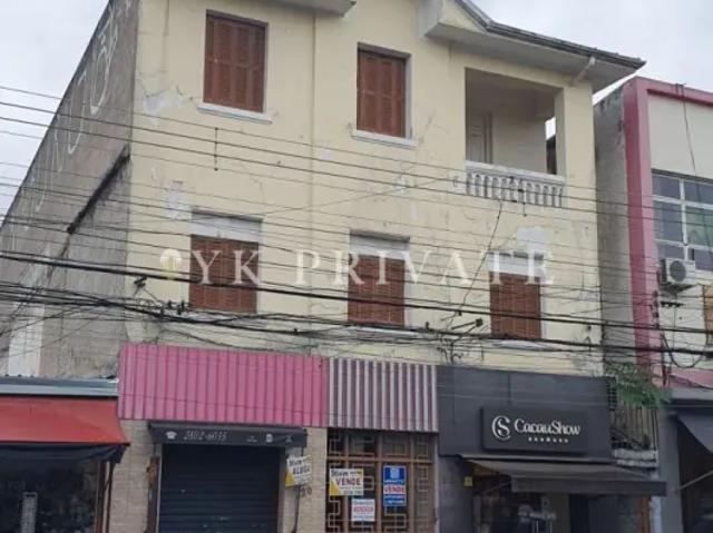 Predio / Comercial / Residencial/ 890 m2/ 2 lojas / 2 escritorios/ 6 aptos /
