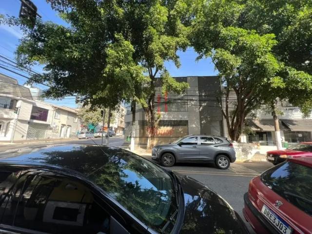 Prédio comercial 200m no Tatuapé