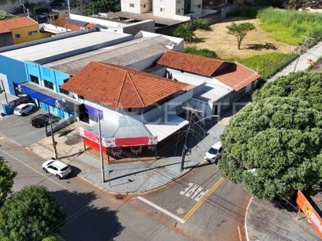 Prédio comercial 442m² — Parque Amazônia/Goiânia | Imóvel de esquina