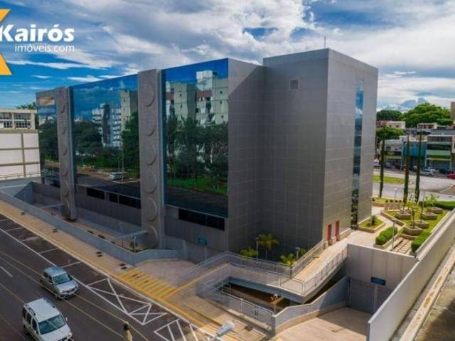 Prédio Corporativo, Institucional e/ou Comercial na Asa Norte. Inf.: 61 9.8300 2010