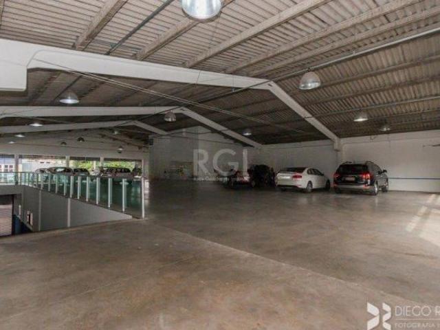 Prédio à venda 2236m² Avenida OTTO NIEMEYER, Tristeza, Porto Alegre