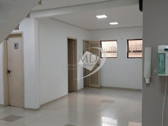 Prédio à venda com 630m²