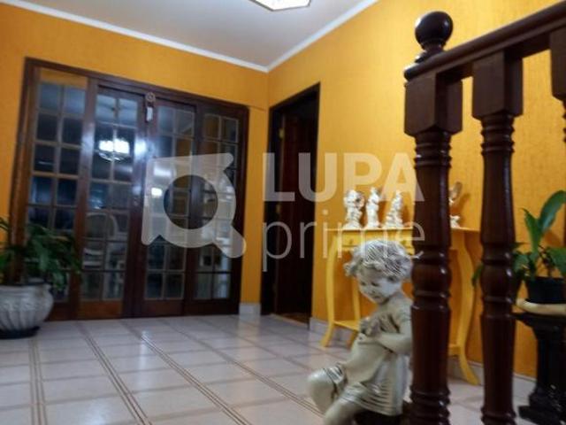 Prédio à venda mais salão e garagem no Tucuruvi!