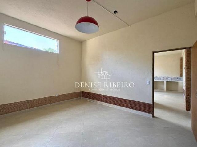 Prédio à Venda no Centro de Ilhabela