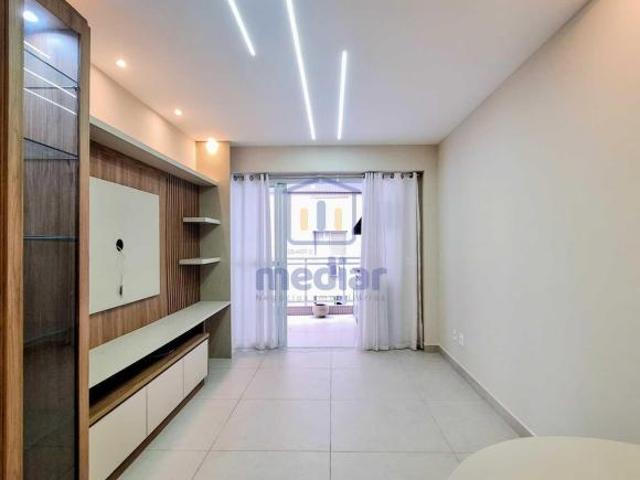 Prédio alto padrão, apartamento novinho, a 50 metros da Praia do Boqueirão, semi mobiliado !
