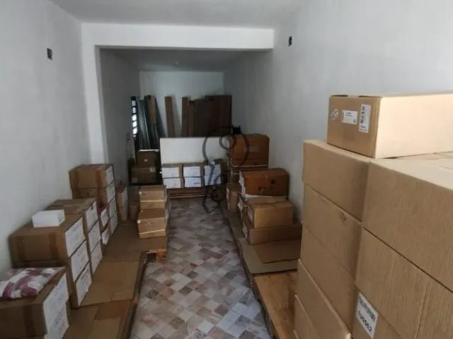 Prédio de 2 andares e casa nos fundos à venda, Vila Liviero, São Paulo, SP
