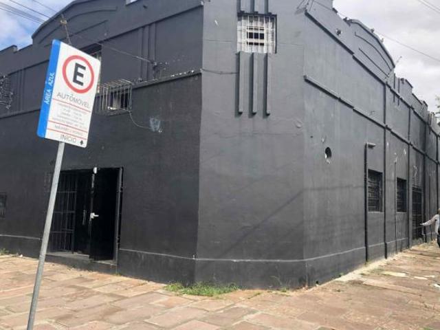 Predio de esquina com mais de 240mts, antiga VIPCLUB