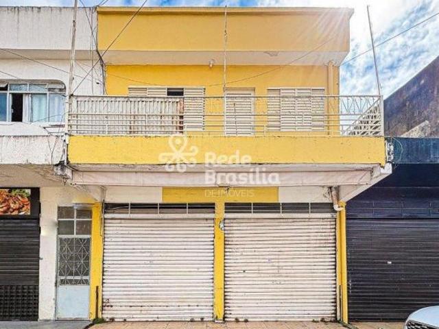 Prédio de uso misto à venda na QI 5, Loja no térreo e apartamentos no pavimento superior, Guará I