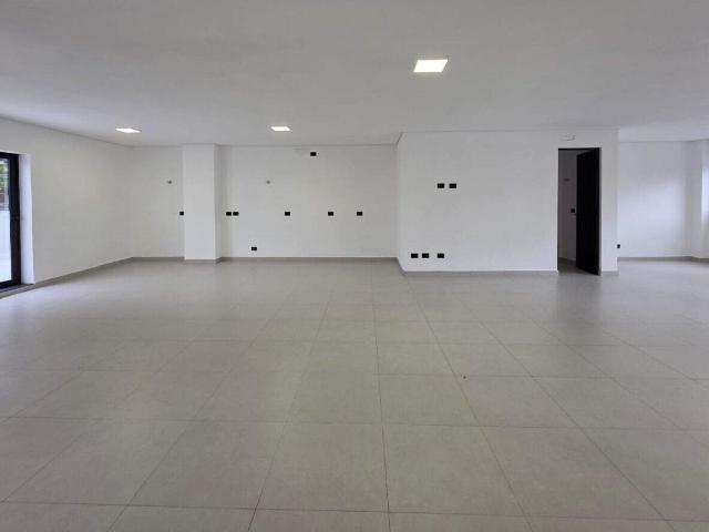 Predio em Matriz, Mauá/SP de 400m² para locação R$ 6.900,00/mes