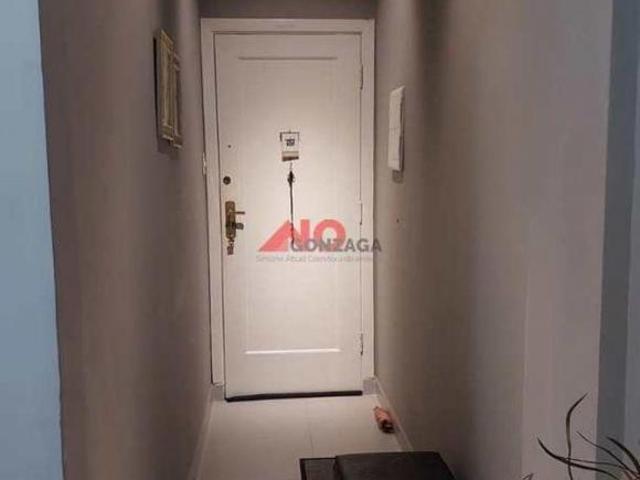 Prédio frente ao mar, apartamento lateral, todo reformado, porteira fechada