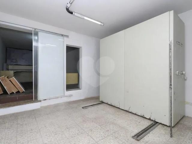 Prédio inteiro à venda ou para locação em Vila Mariana SP