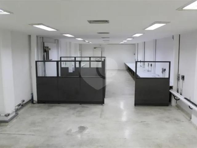 Prédio inteiro à venda em Bela Vista SP