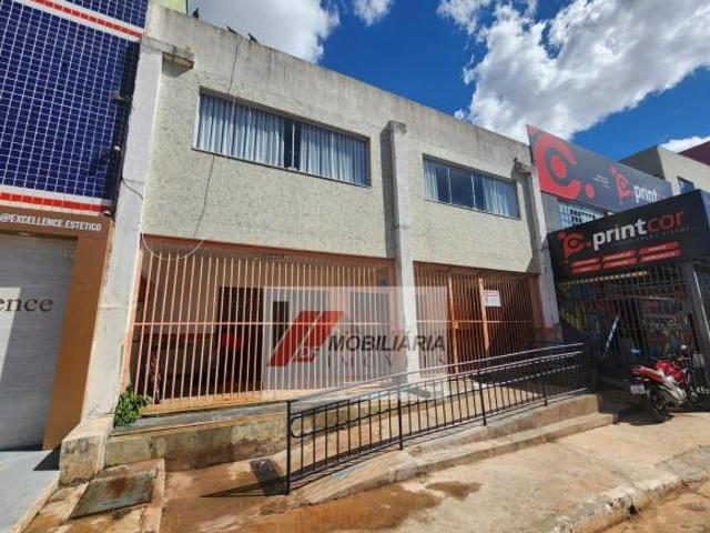 PRÉDIO NOVO COM SUBSOLO À VENDA HABITI SE EM SAMAMBAIA SUL QN 318