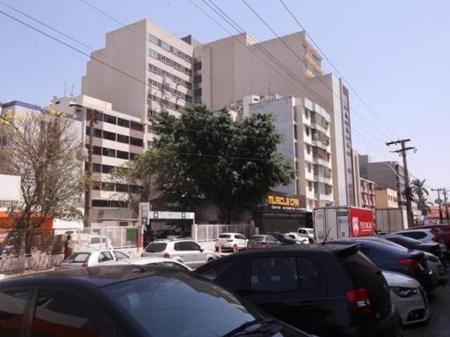 Prédio no centro de Taguatinga com3 lojas gerando renda