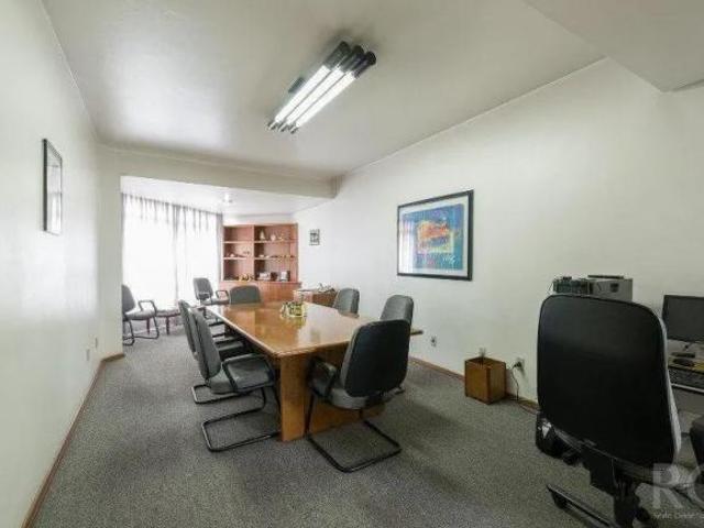 Predio para Venda 2203.23m², 0 dormitórios, 30 vagas São João