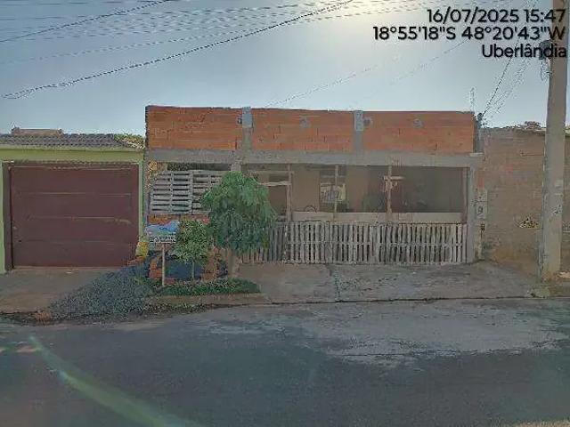 Prédio para Venda em Uberlândia/MG Luizote de Freitas 2 Quartos
