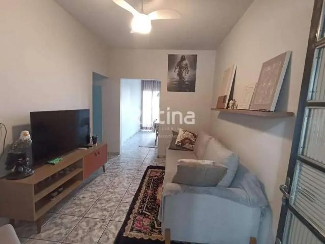 Prédio para Venda em Uberlândia/MG Nossa Senhora Aparecida 3 Quartos