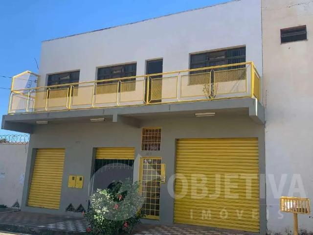 Prédio para Venda em Uberlândia/MG Santa Mônica 3 Quartos