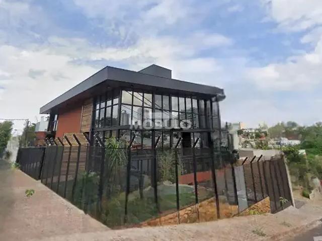 Prédio para Venda em Uberlândia/MG Vigilato Pereira