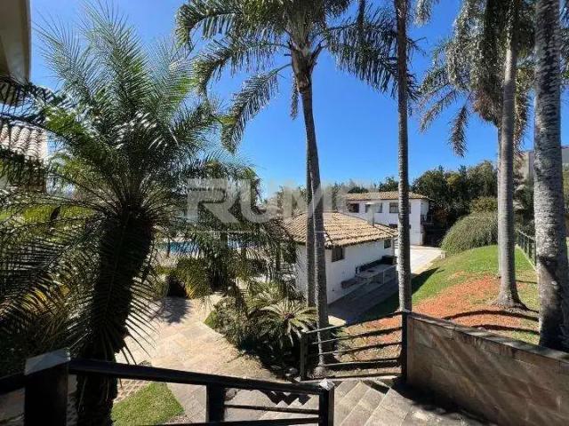 Prédio para Venda em Valinhos/SP Contendas 32 Quartos
