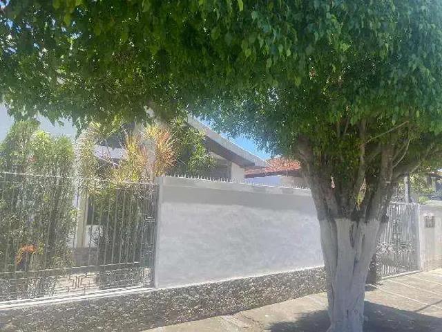 Prédio para Venda em Campos dos Goytacazes/RJ Parque Turf Club 5 Quartos