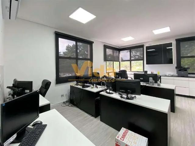 Prédio para Venda em Cotia/SP Jardim Lambreta