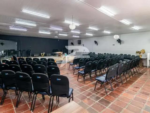 Prédio para Venda em Curitiba/PR Novo Mundo