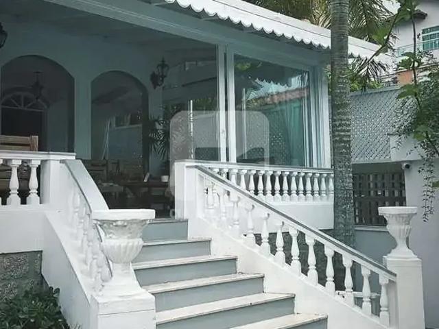 Prédio para Venda em Florianópolis/SC Canasvieiras