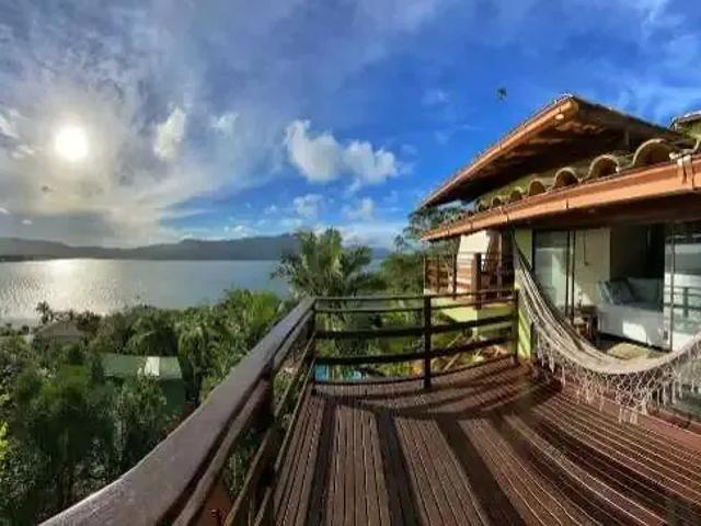 Prédio para Venda em Florianópolis/SC Barra da Lagoa 10 Quartos
