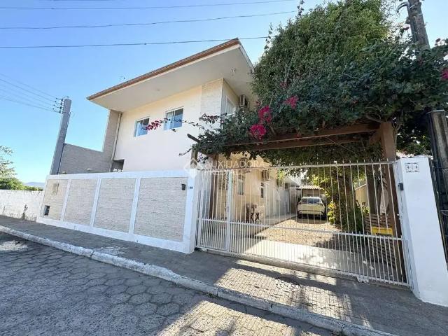 Prédio para Venda em Florianópolis/SC Barra da Lagoa 10 Quartos