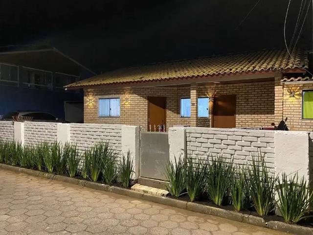 Prédio para Venda em Florianópolis/SC Ingleses do Rio Vermelho 8 Quartos