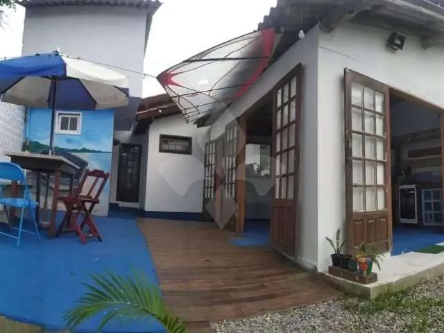 Prédio para Venda em Garopaba/SC Praia da Ferrugem 6 Quartos