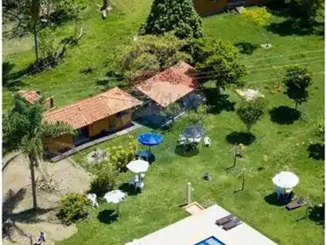 Prédio para Venda em Goianá/MG Centro