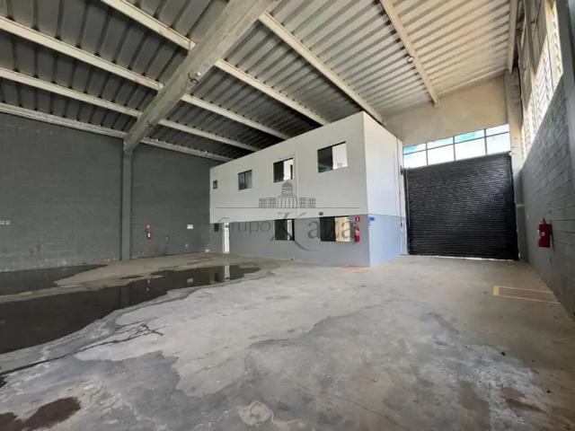 Prédio para Venda em Jacareí/SP Rio Abaixo
