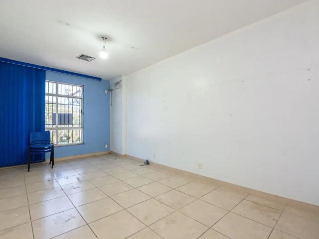 Prédio para Venda em Niterói/RJ Piratininga