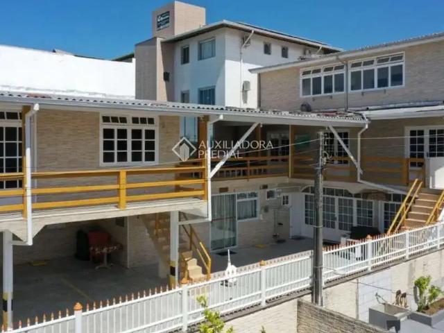 Prédio para Venda em Palhoça/SC Pinheira 13 Quartos