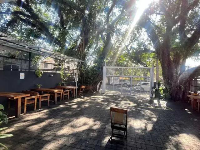 Prédio para Venda em Porto Alegre/RS Tristeza