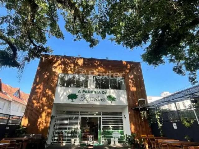 Prédio para Venda em Porto Alegre/RS Tristeza 3 Quartos