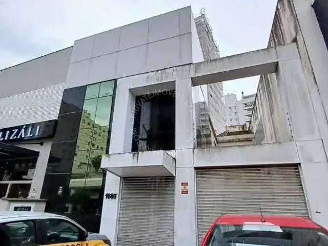 Prédio para Venda em Porto Alegre/RS Auxiliadora