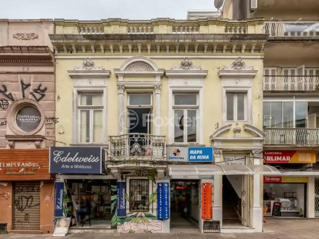 Prédio para Venda em Porto Alegre/RS Centro Histórico 10 Quartos