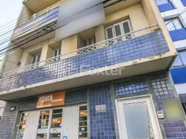 Prédio para Venda em Porto Alegre/RS Centro Histórico 12 Quartos