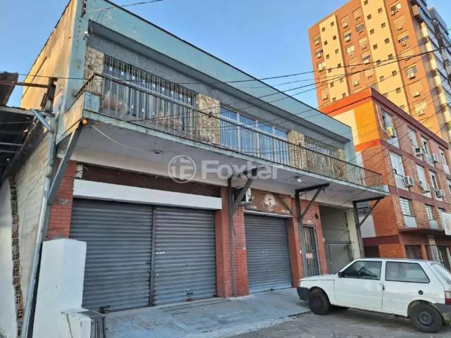 Prédio para Venda em Porto Alegre/RS Chácara das Pedras 3 Quartos
