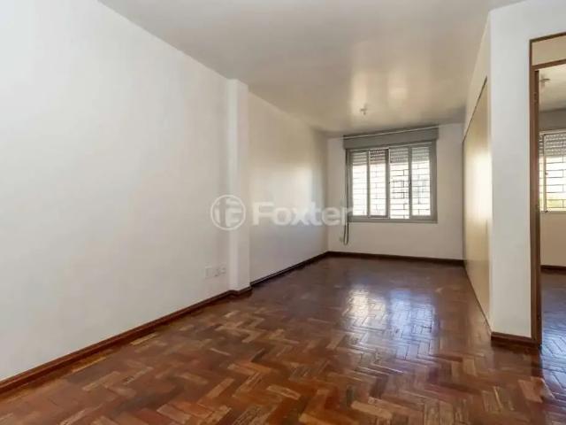 Prédio para Venda em Porto Alegre/RS Floresta 12 Quartos